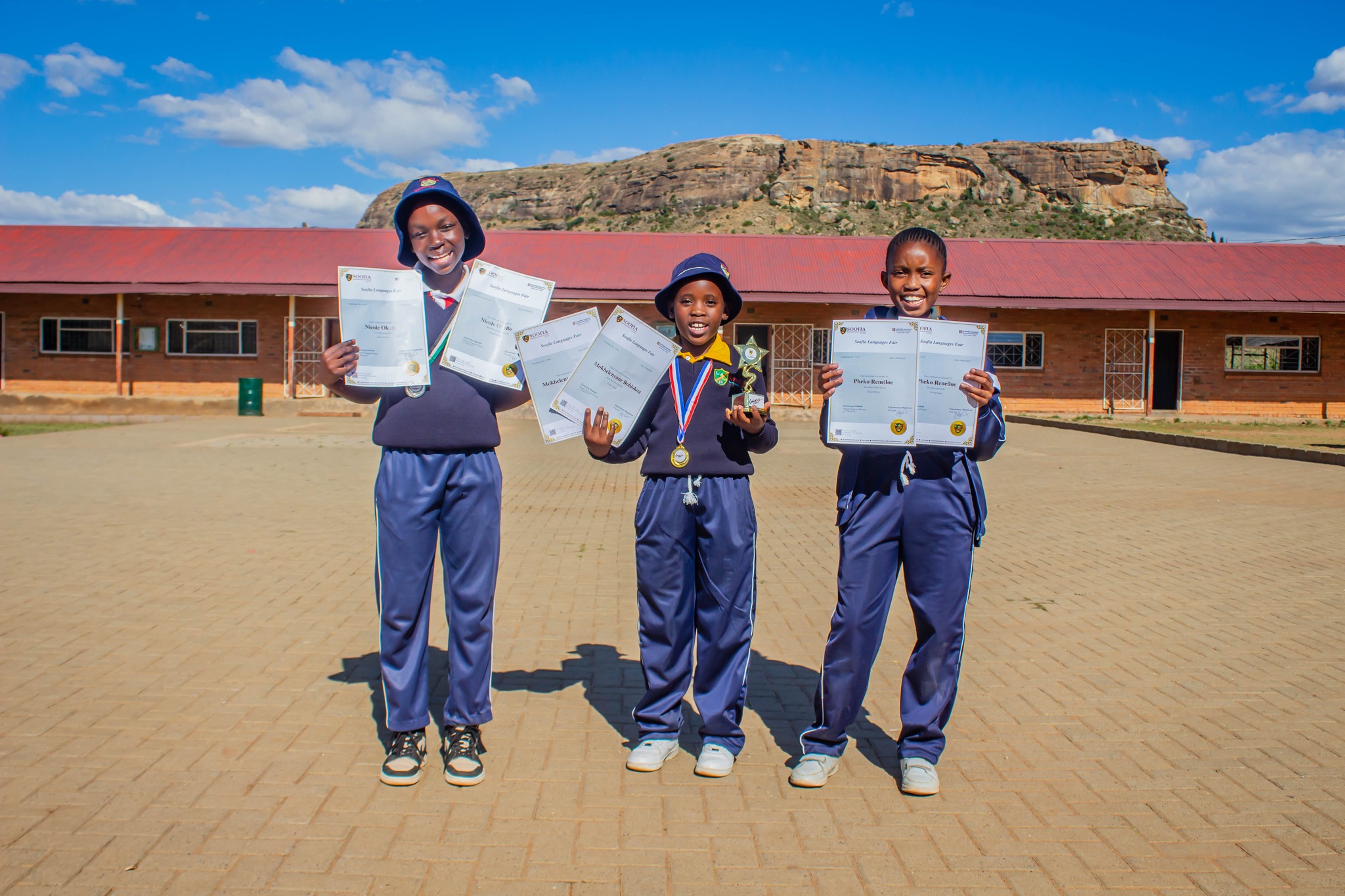 LANGUAGE FAIR AWARDS – Soofia International School | Lesotho